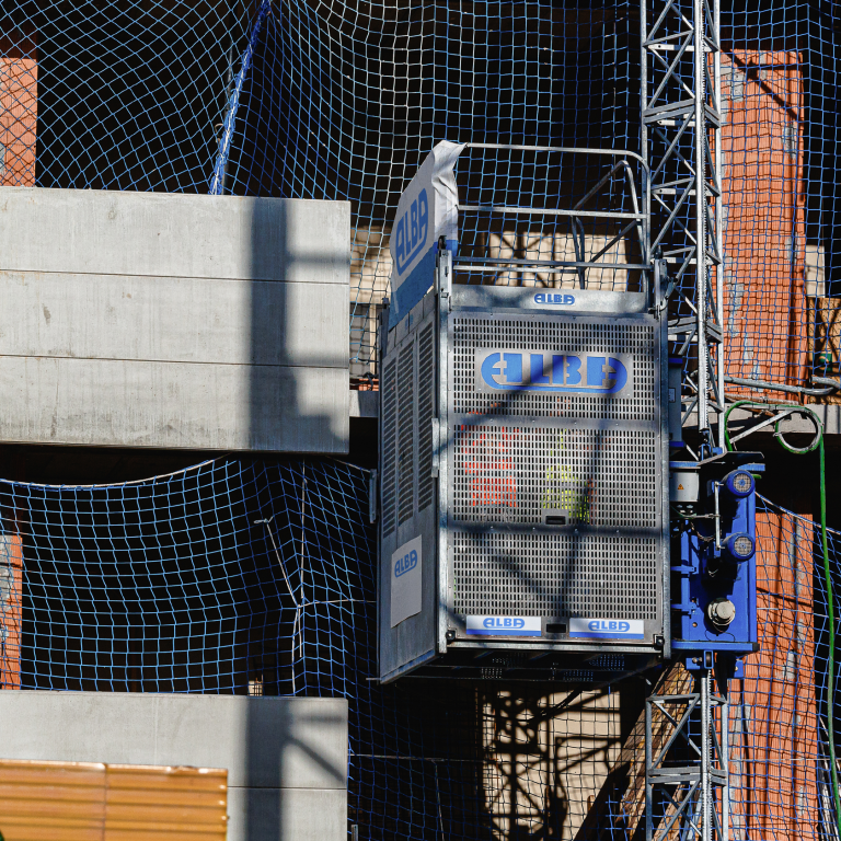 ALBA EPM 1000V Construction Hoist - Bee Access