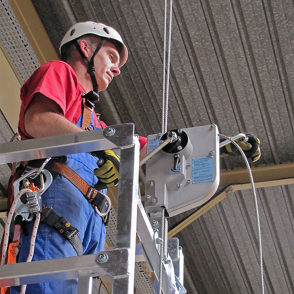 Fixator m.Lift 400 Manual Hoist - Bee Access